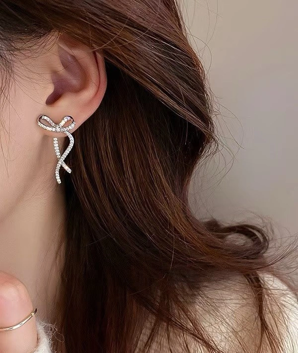 Exact replica Hefang Earrings