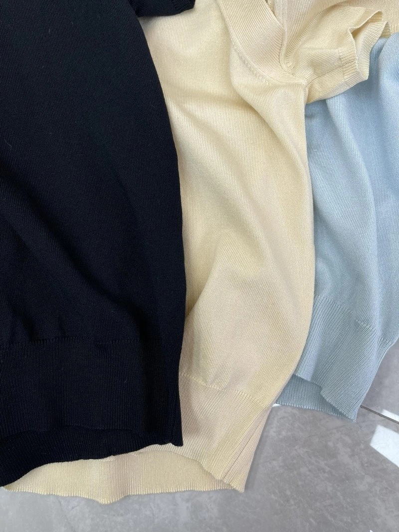 Low-cost Herlian T-Shirts