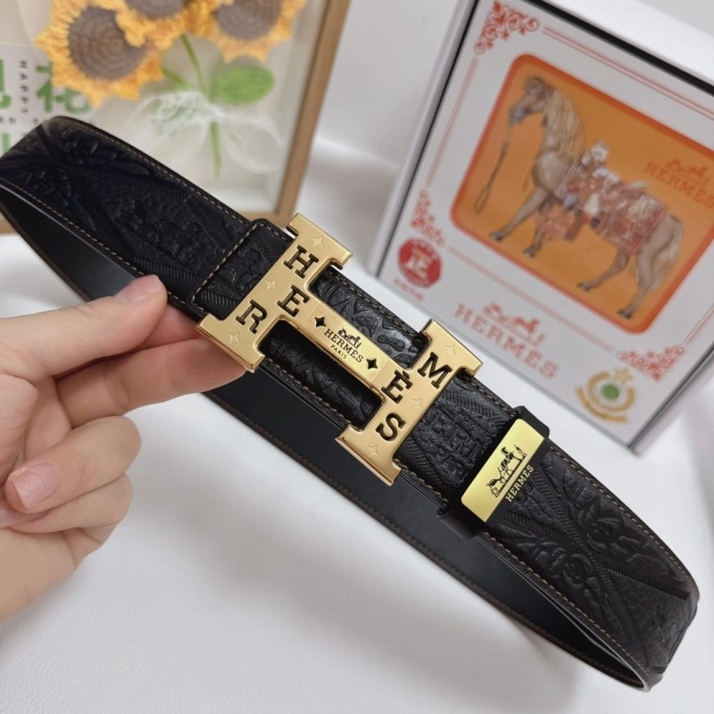 Indistinguishable Hermes Belts