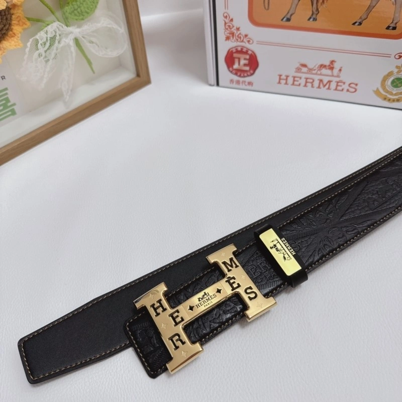 Indistinguishable Hermes Belts
