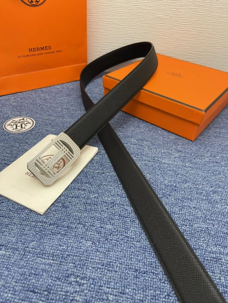 Indistinguishable Hermes Belts