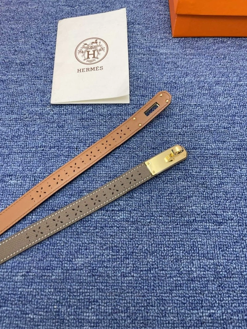 Indistinguishable Hermes Belts