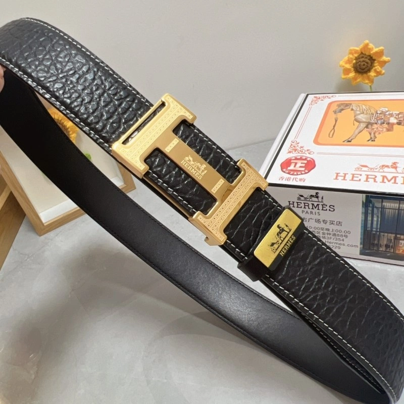 Indistinguishable Hermes Belts