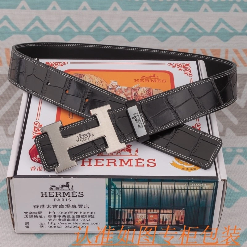 Indistinguishable Hermes Belts