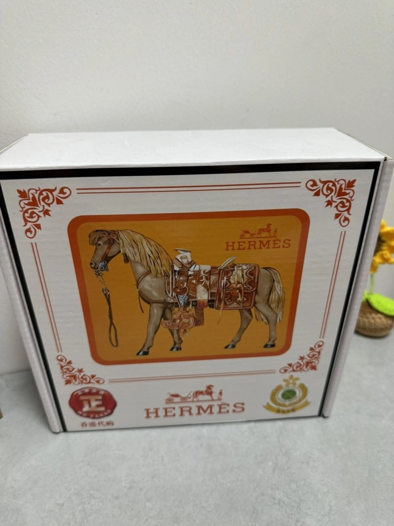 Low-cost Hermes Belts