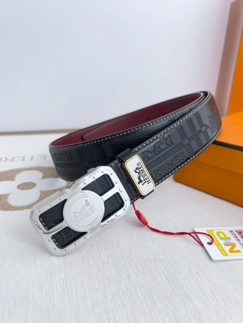 Indistinguishable Hermes Belts