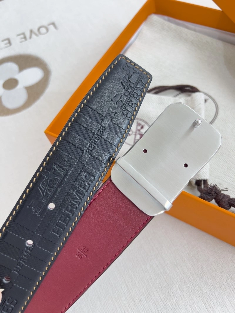Indistinguishable Hermes Belts