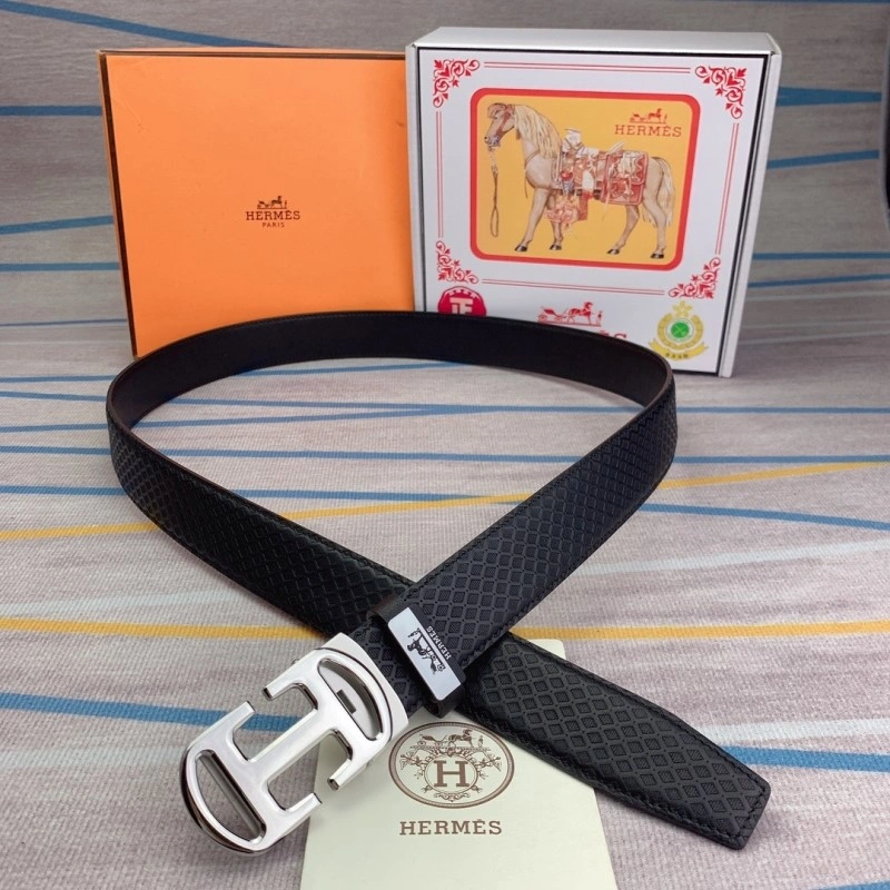 Indistinguishable Hermes Belts