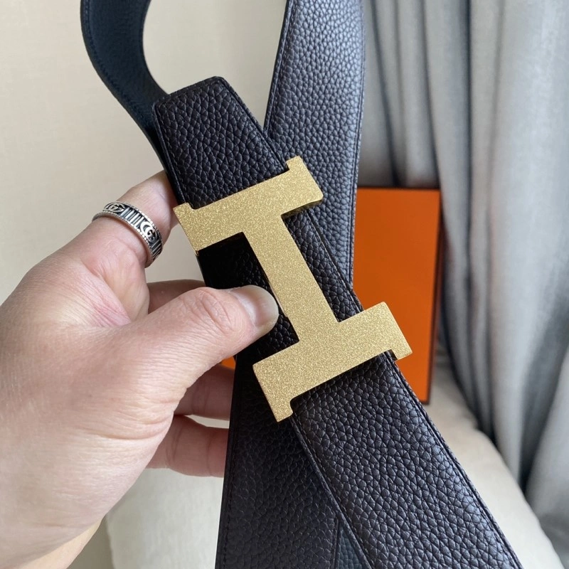 Indistinguishable Hermes Belts