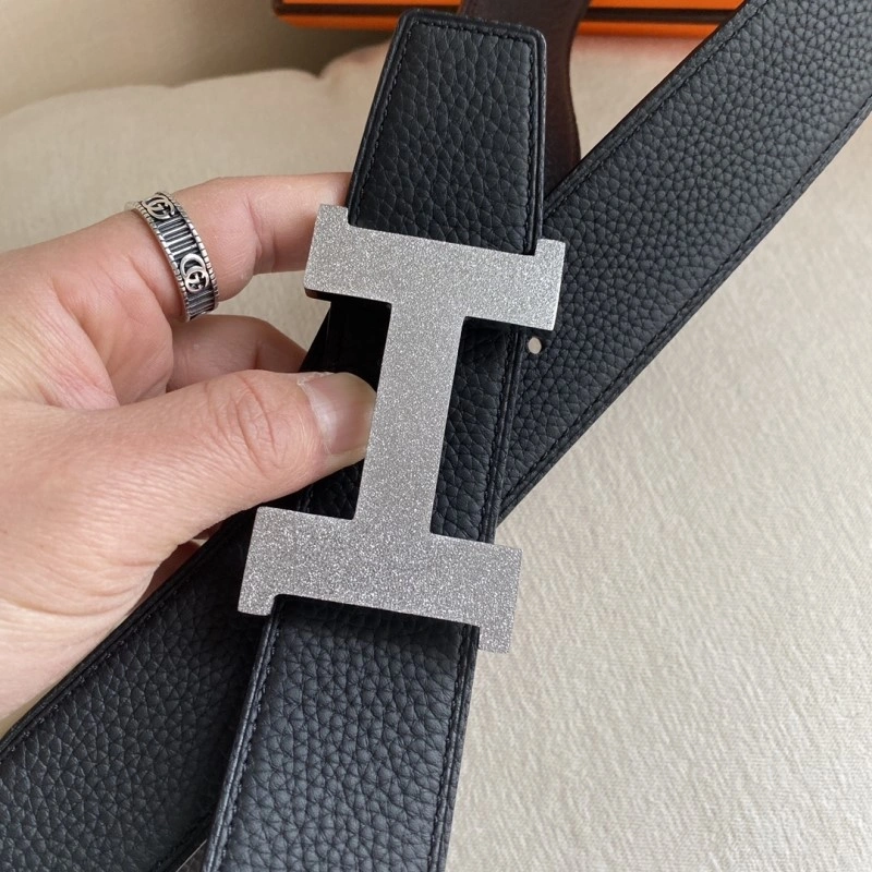 Indistinguishable Hermes Belts