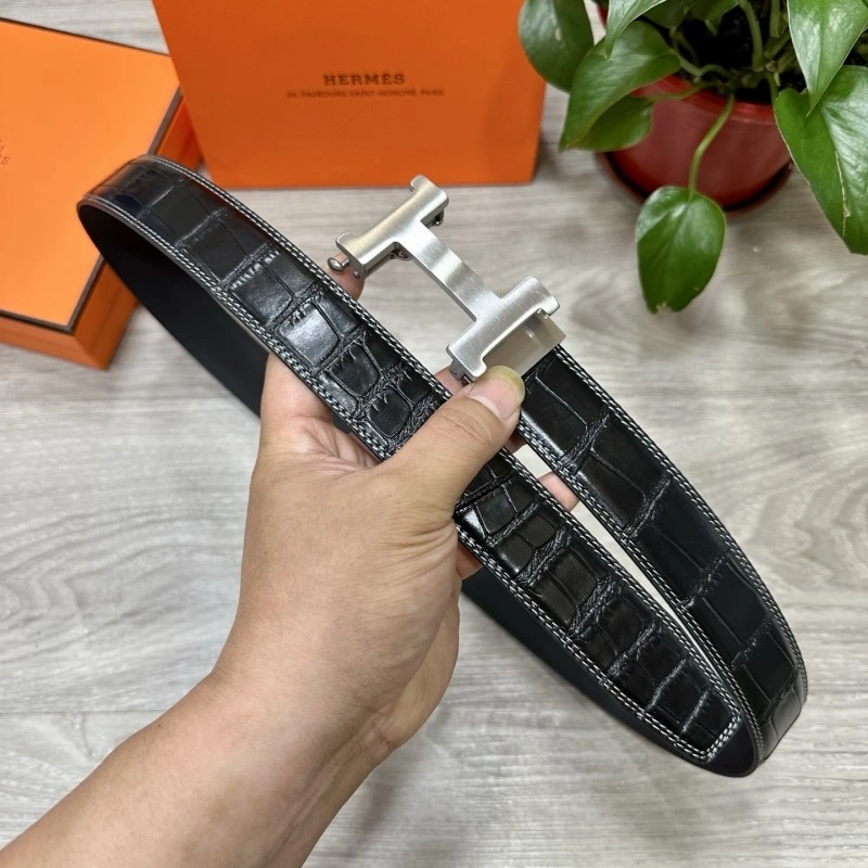 Low-cost Hermes Belts