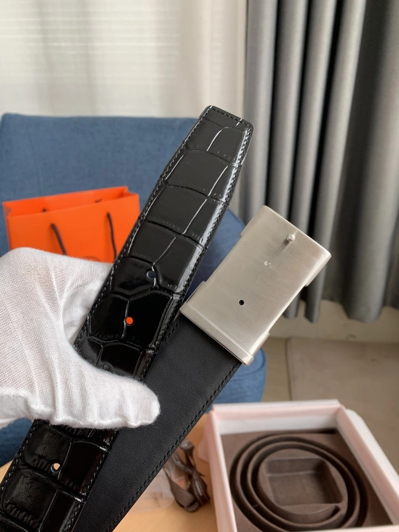 Indistinguishable Hermes Belts