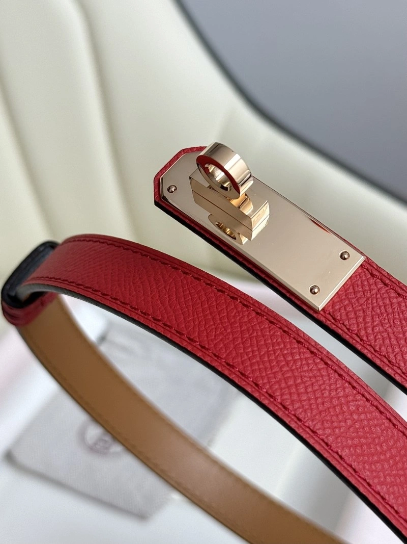 Indistinguishable Hermes Belts