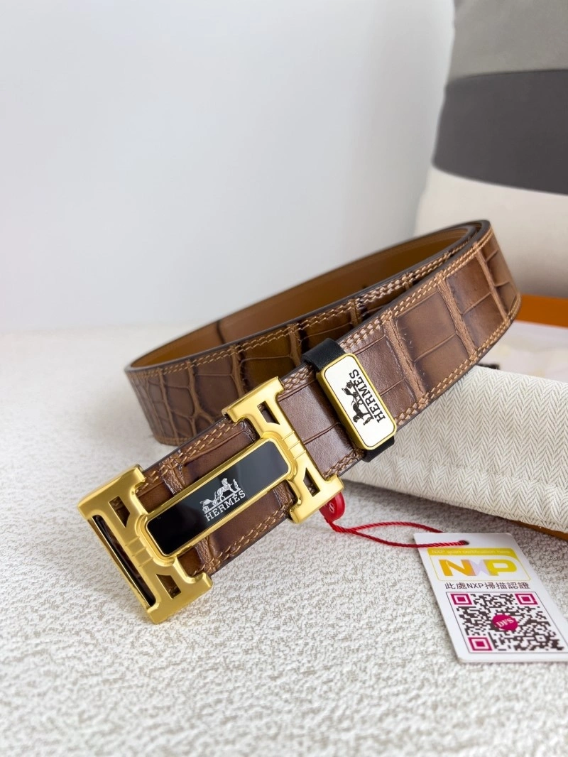 Indistinguishable Hermes Belts