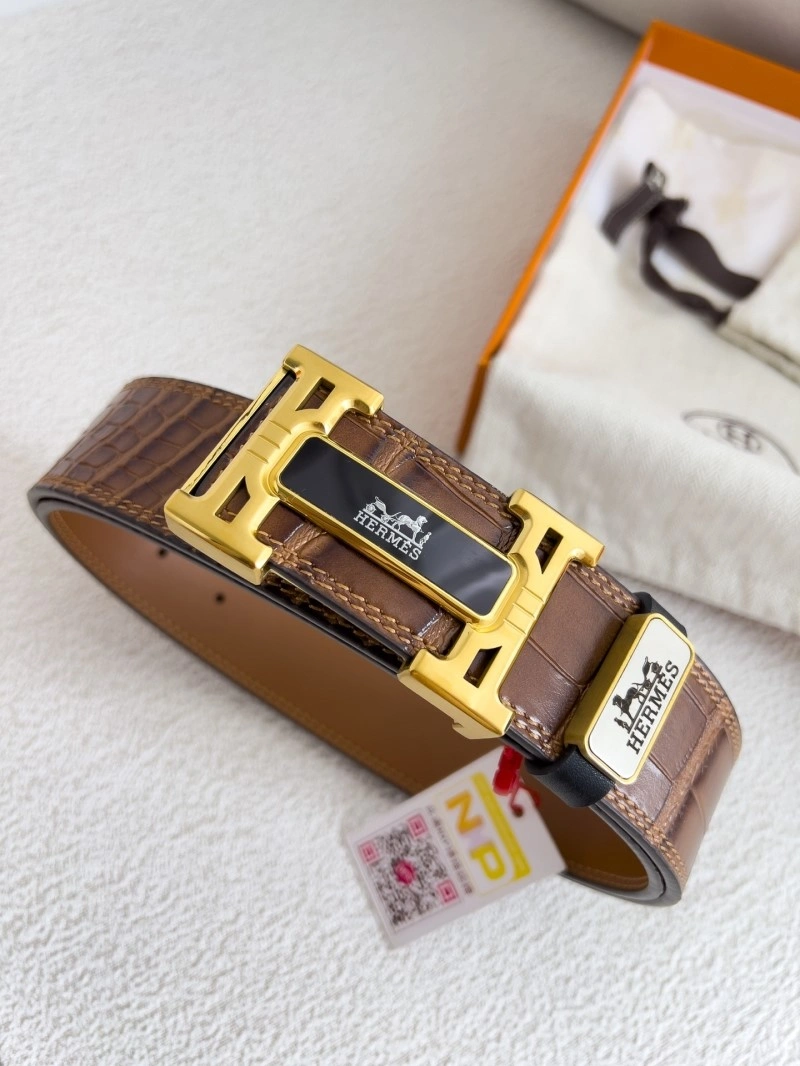 Indistinguishable Hermes Belts