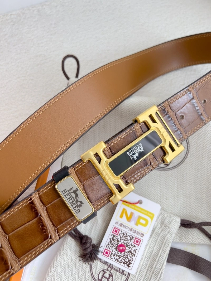 Indistinguishable Hermes Belts