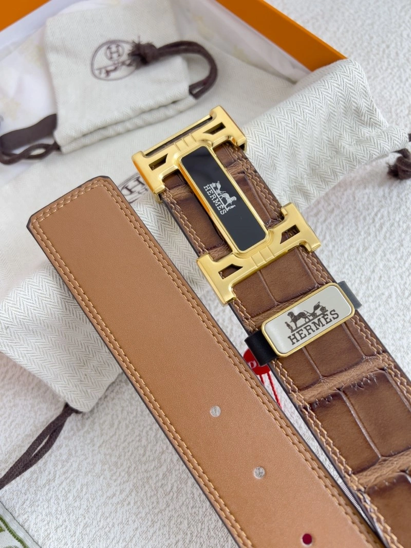 Indistinguishable Hermes Belts