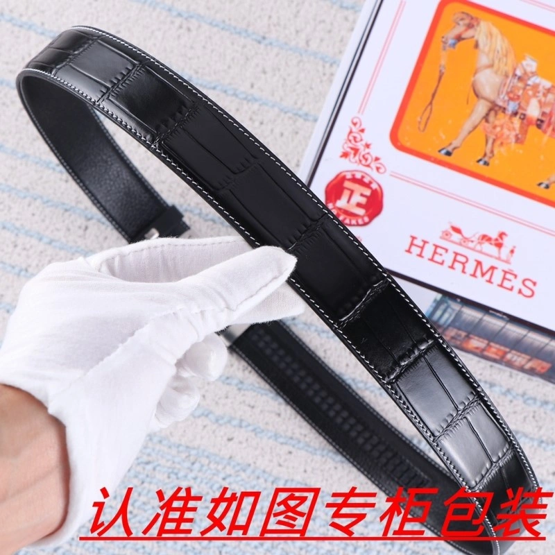 Indistinguishable Hermes Belts