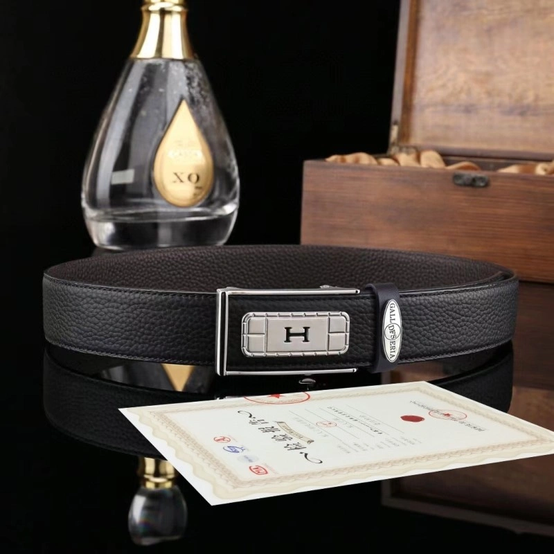 Indistinguishable Hermes Belts