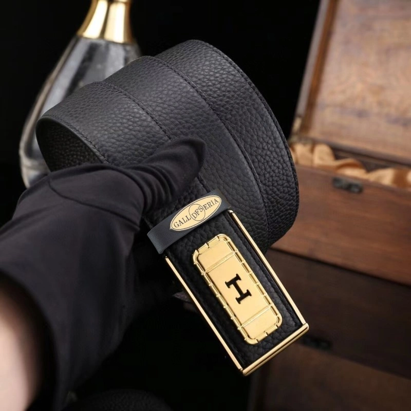 Indistinguishable Hermes Belts