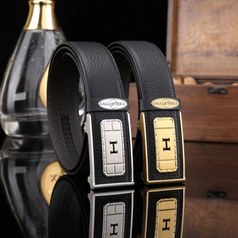 Indistinguishable Hermes Belts