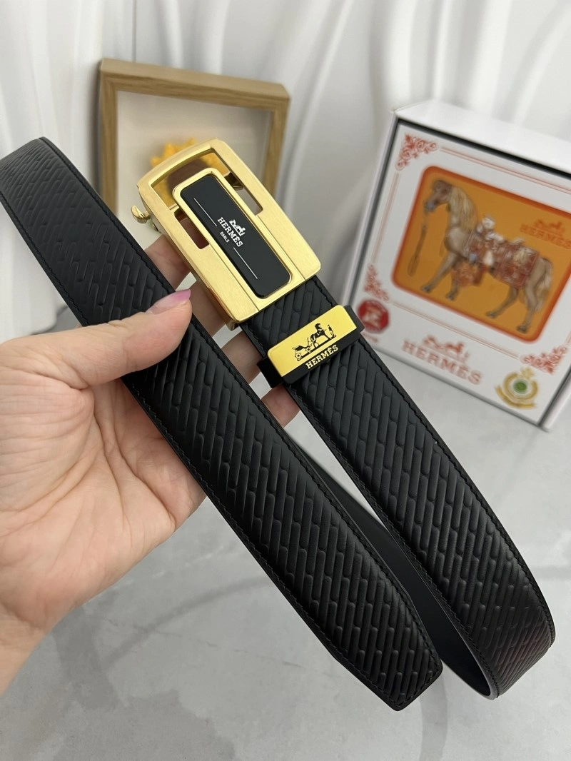 Indistinguishable Hermes Belts