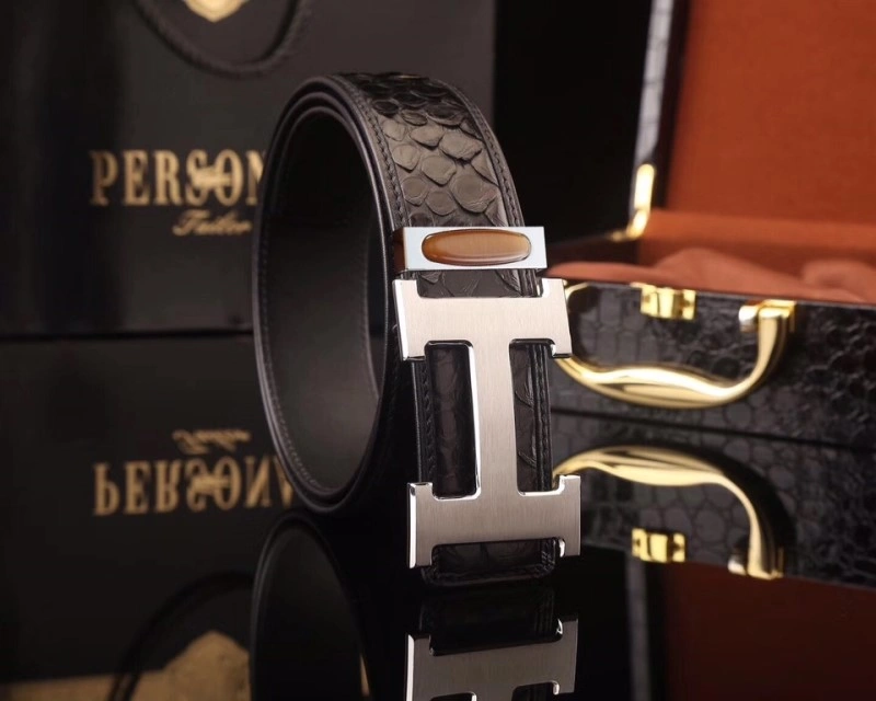 Indistinguishable Hermes Belts
