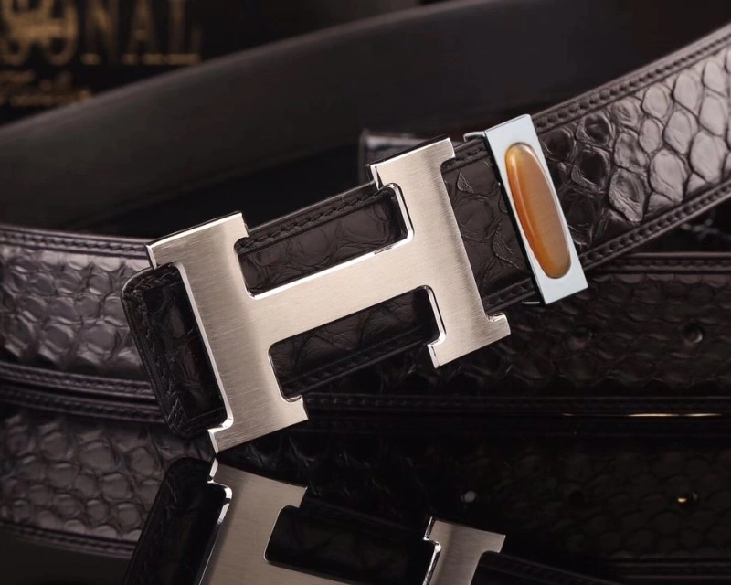 Indistinguishable Hermes Belts