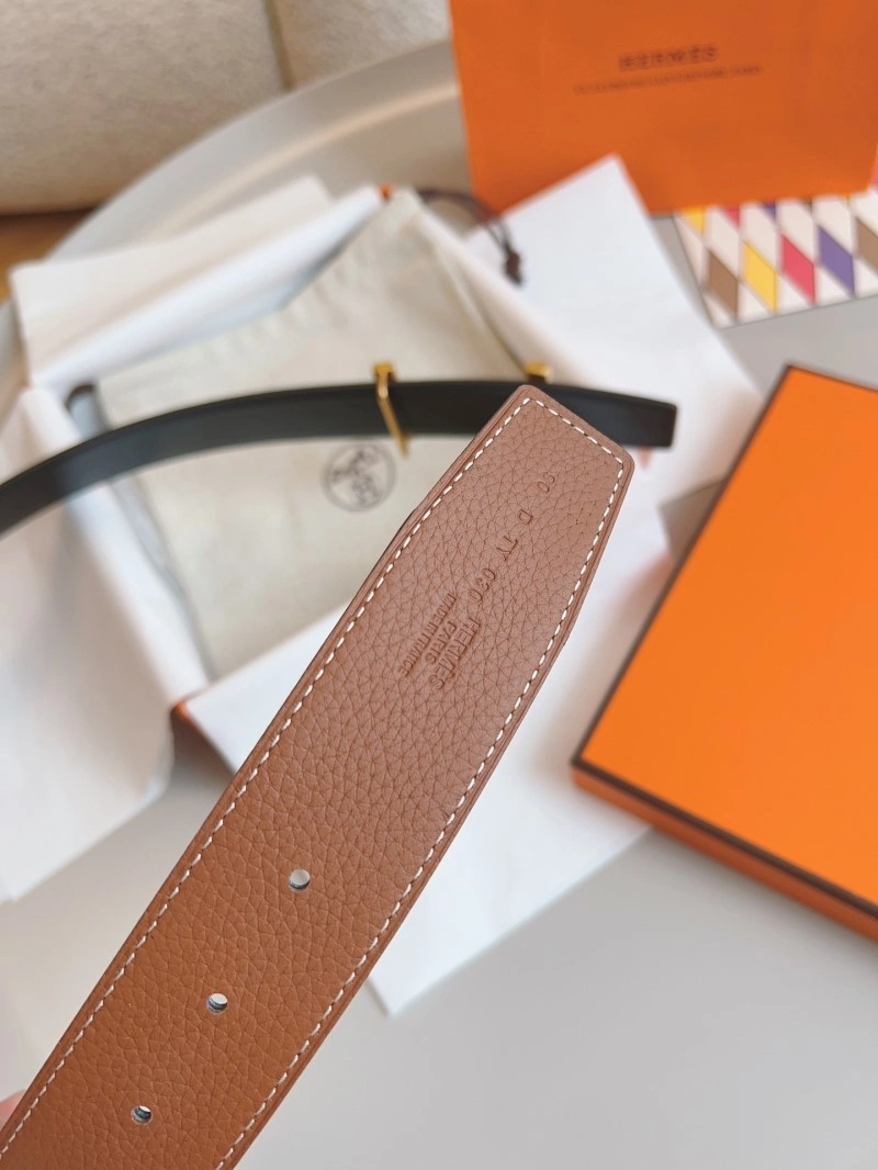 Indistinguishable Hermes Belts