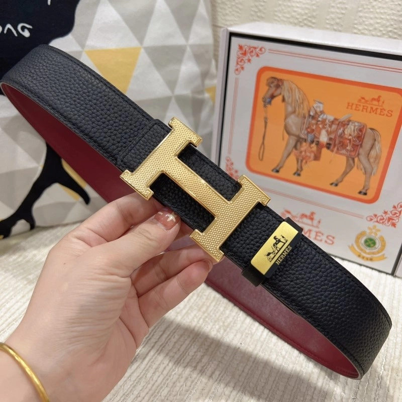 Indistinguishable Hermes Belts