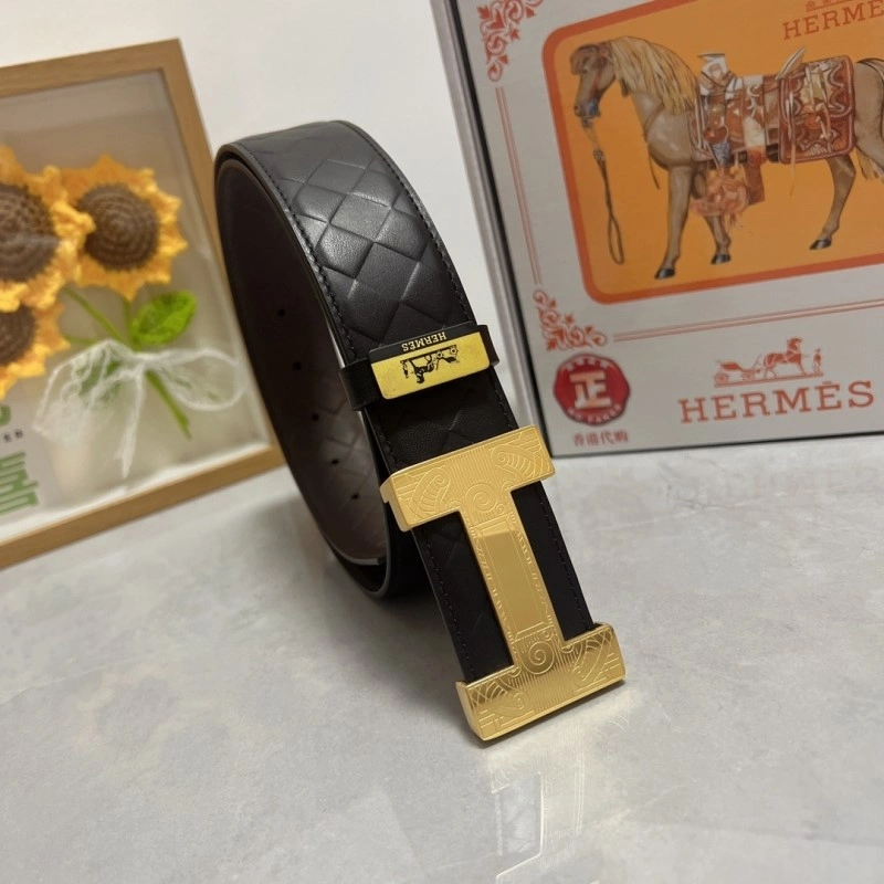 Indistinguishable Hermes Belts
