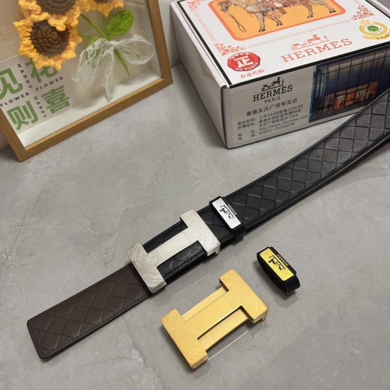 Indistinguishable Hermes Belts