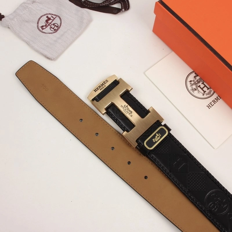 Indistinguishable Hermes Belts