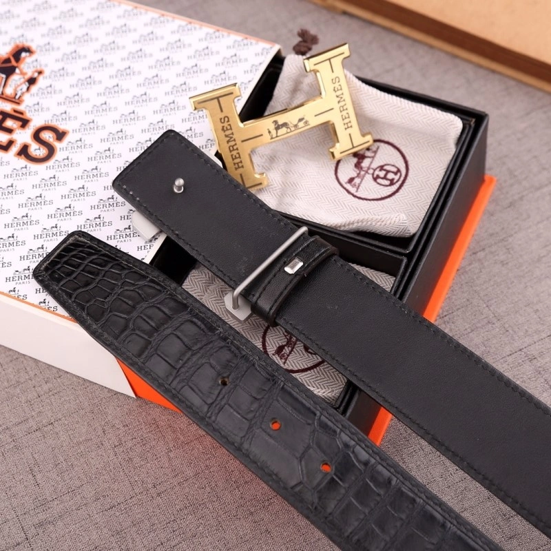Indistinguishable Hermes Belts