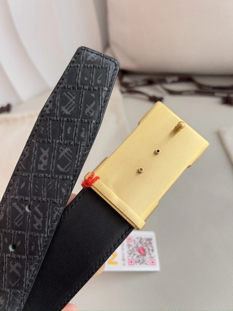 Low-cost Hermes Belts