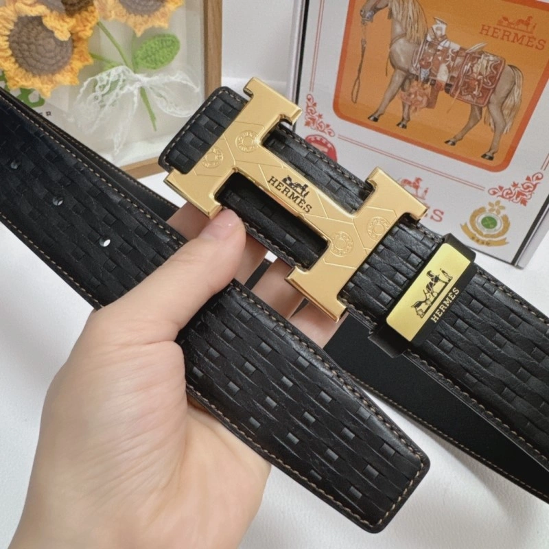 Low-cost Hermes Belts