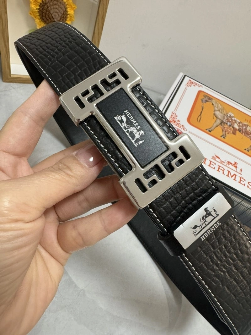 Low-cost Hermes Belts