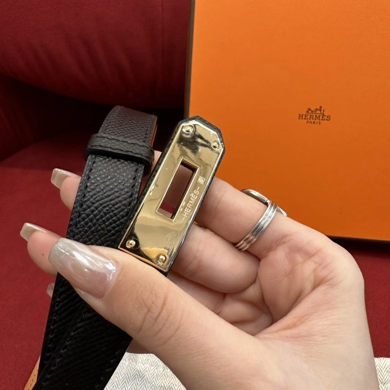 Low-cost Hermes Belts