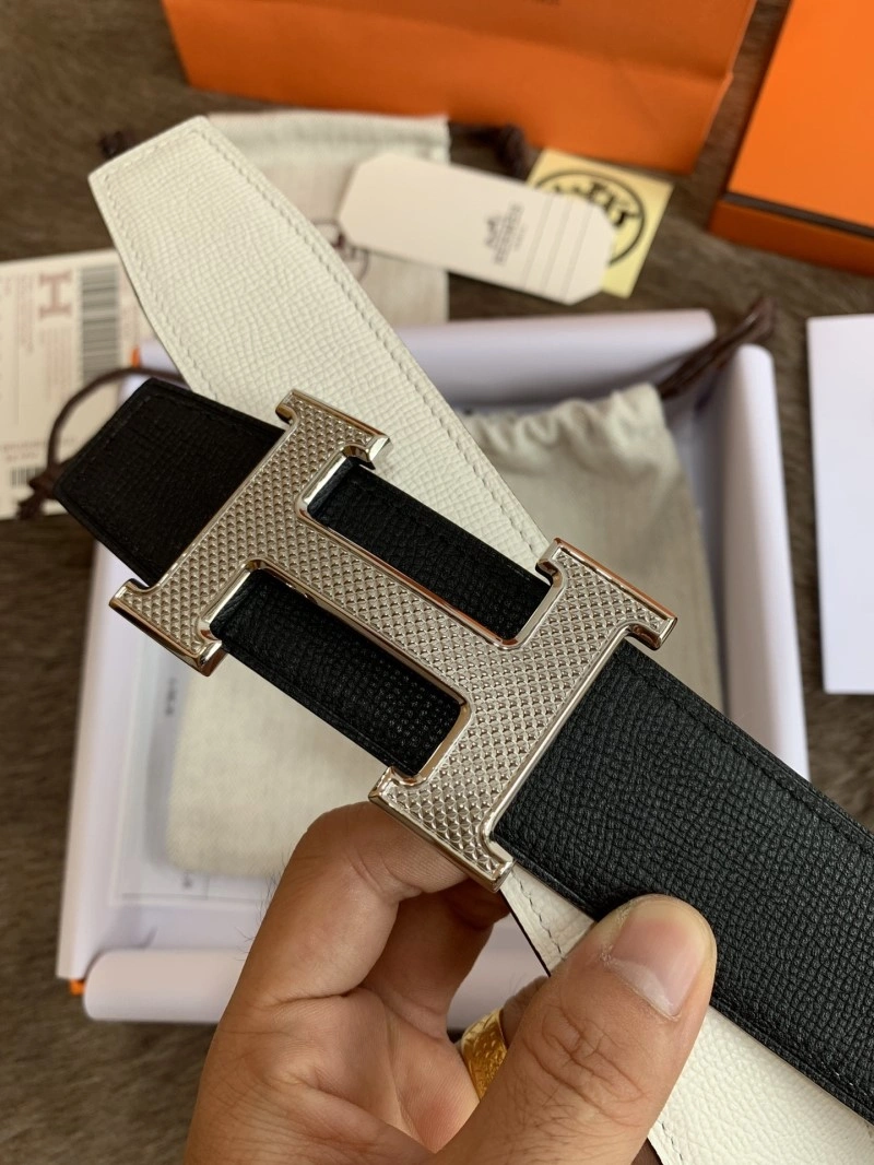 Indistinguishable Hermes Belts