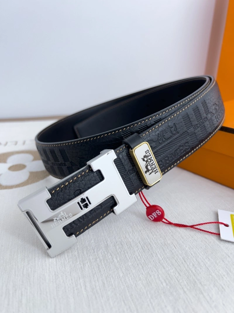 Indistinguishable Hermes Belts