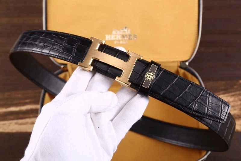 Low-cost Hermes Belts