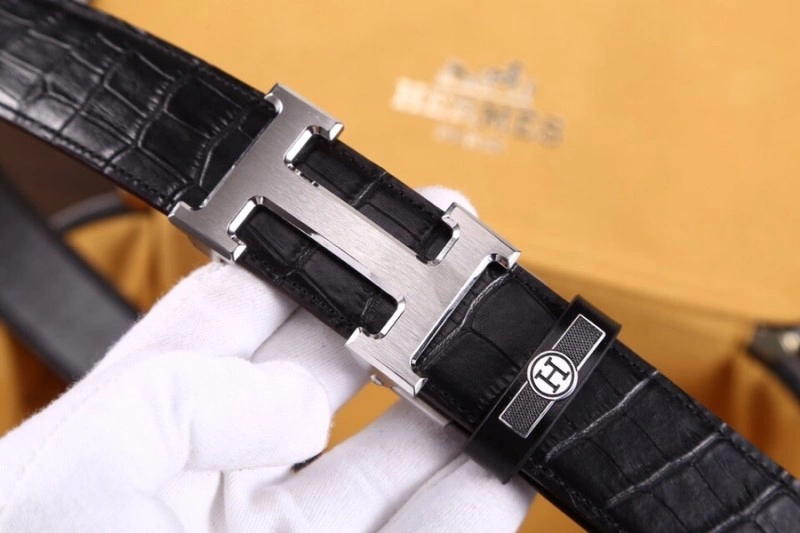 Low-cost Hermes Belts