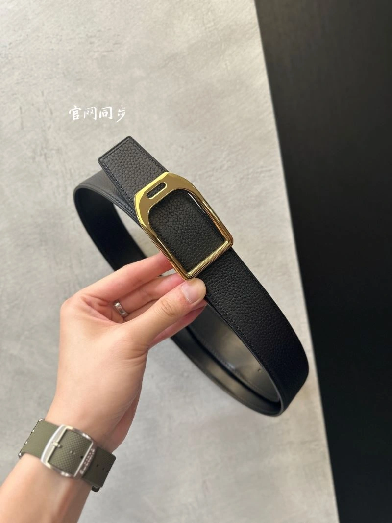 Indistinguishable Hermes Belts