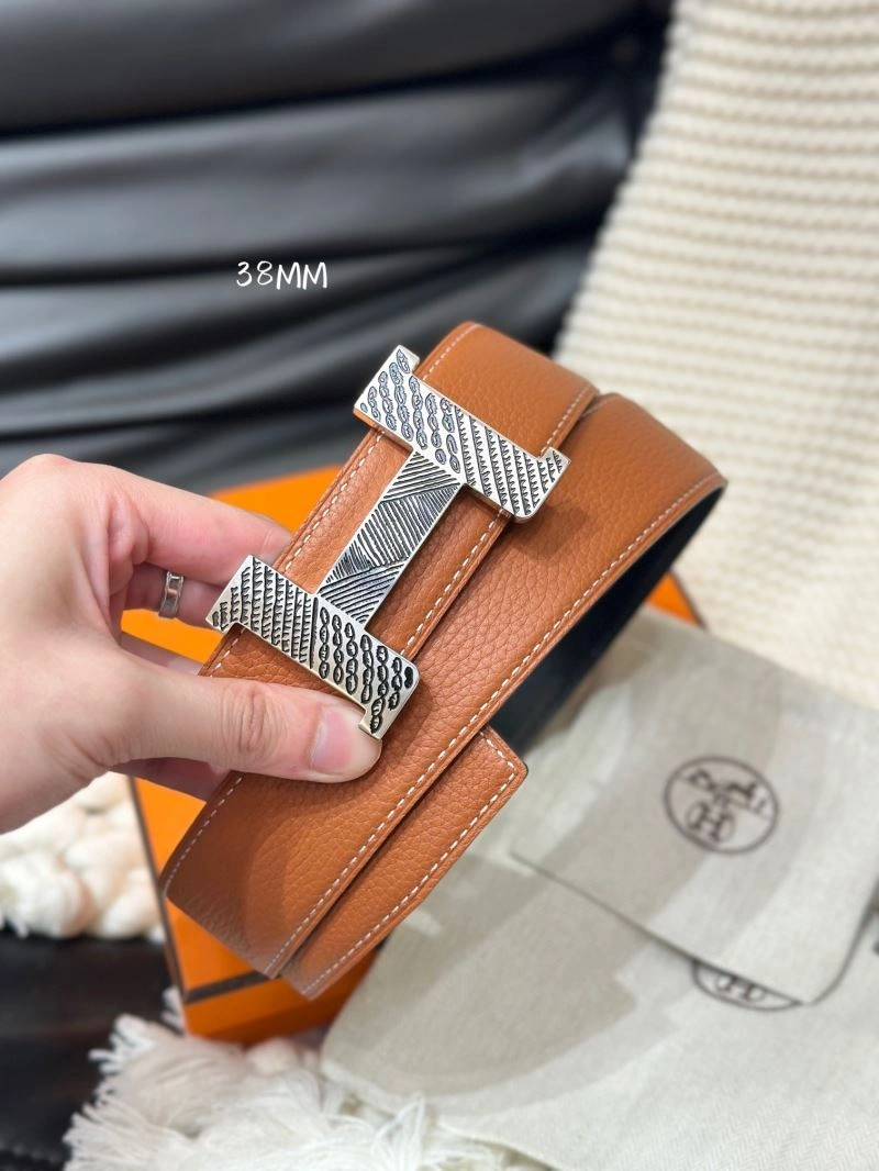 Indistinguishable Hermes Belts