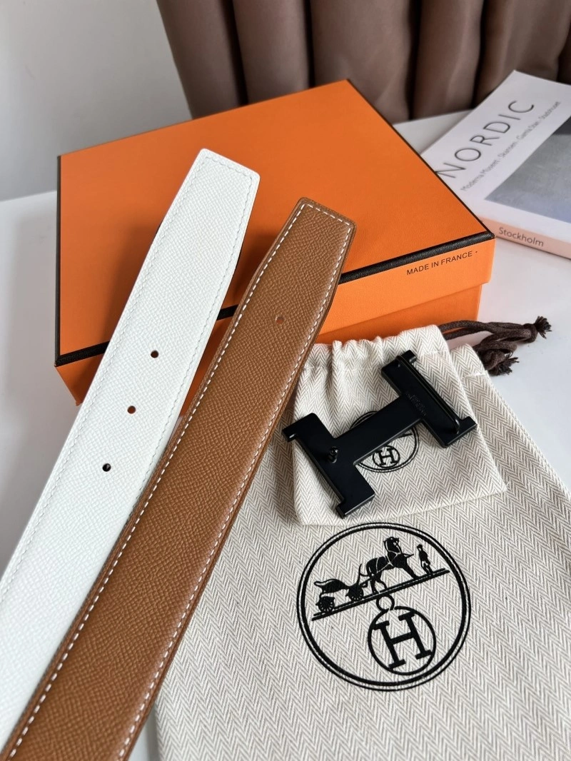 Indistinguishable Hermes Belts