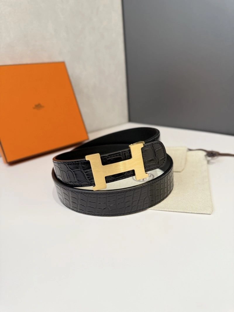 Indistinguishable Hermes Belts