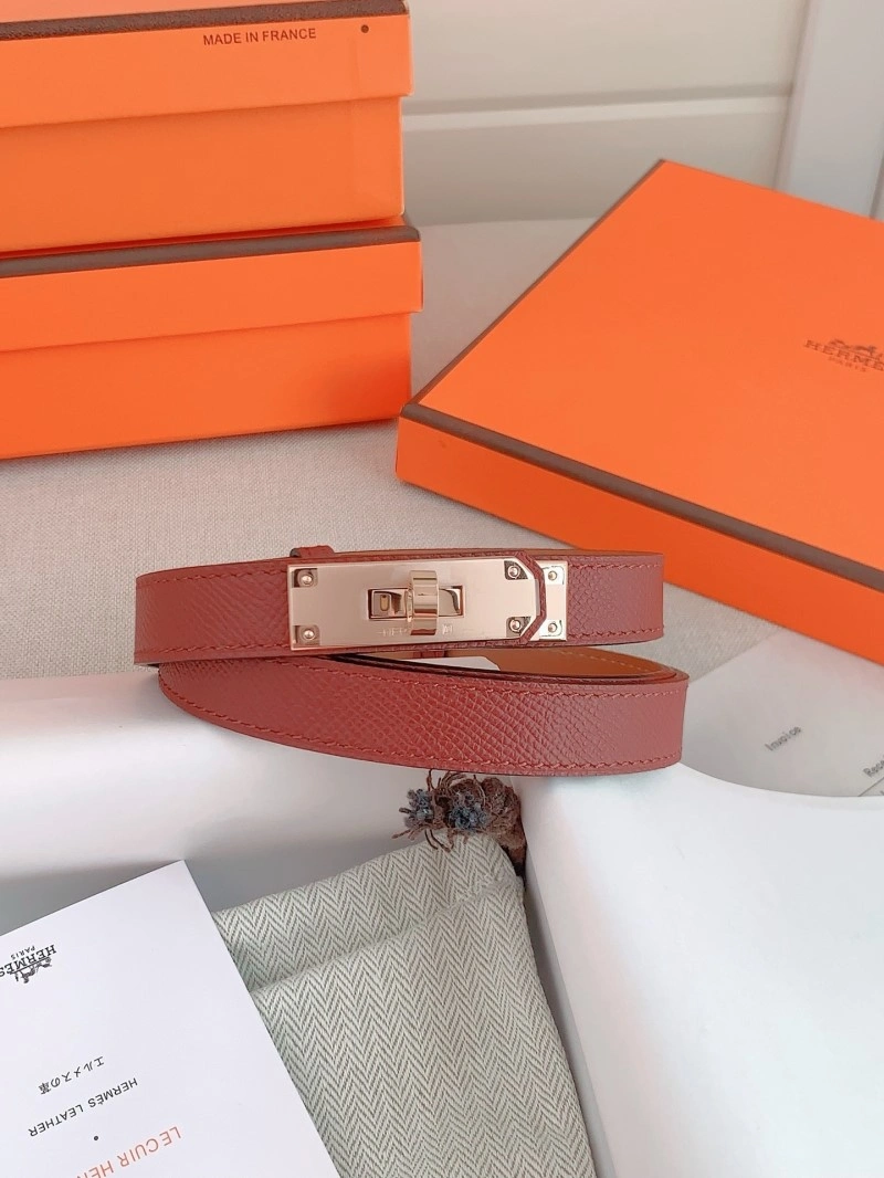 Indistinguishable Hermes Belts