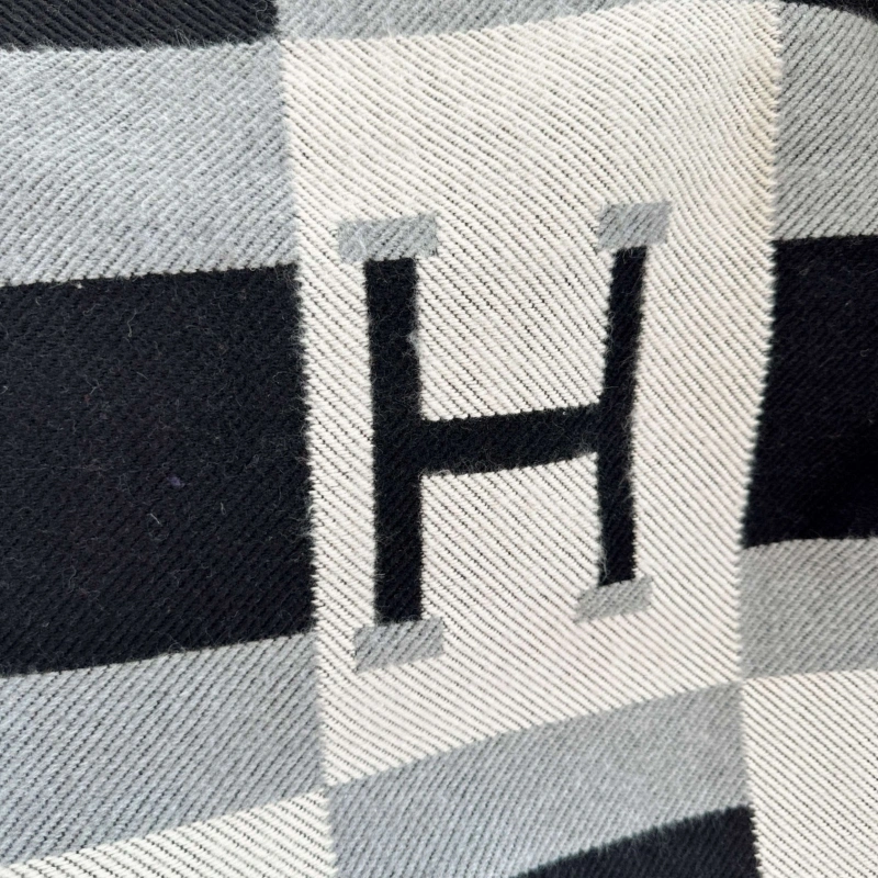 Budget-friendly Hermes Blanket