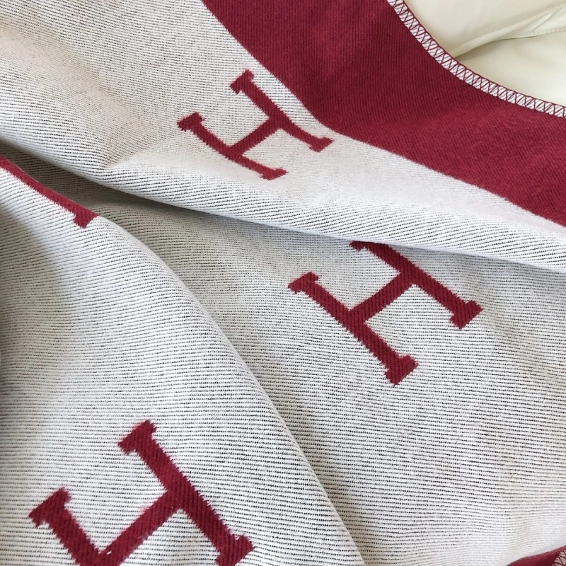 Low-cost Hermes Blanket