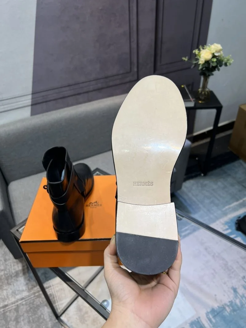 Exact replica Hermes Boots